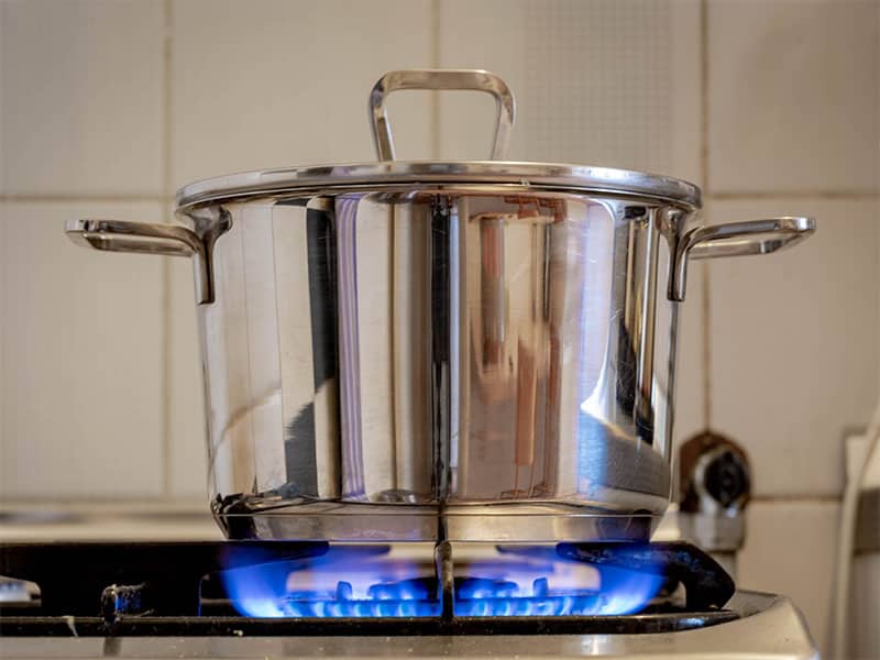 Copper vs. Stainless Steel Cookware: Essential Guide