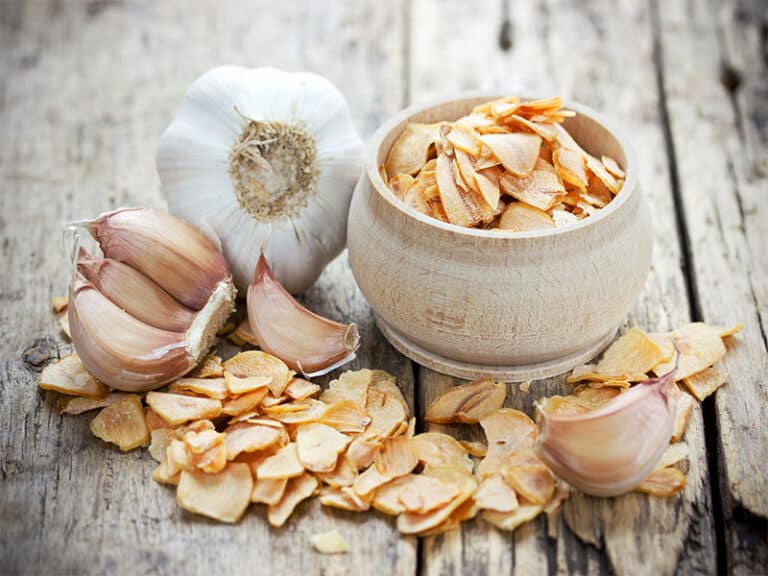 12 Best Garlic Powder Alternatives