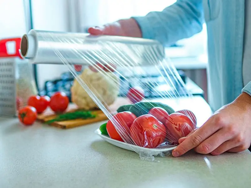 11 Best Substitutes for Wax Paper: Essential Alternatives 2024