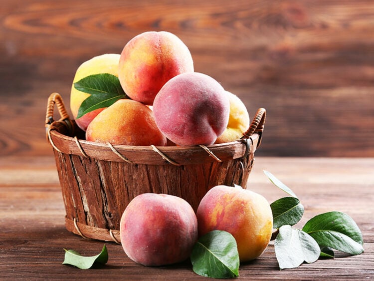 How To Tell If A Peach Is Ripe: 5 Ultimate Signs