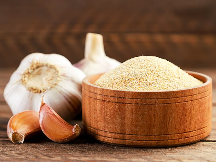 Granulated Garlic vs. Garlic Powder: Spice Insights