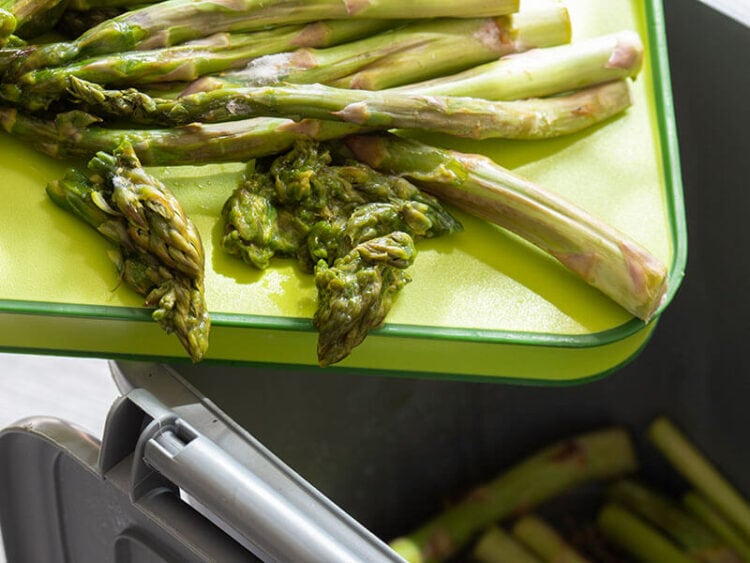 Does Your Asparagus Go Bad? Here’s How to Tell 2024