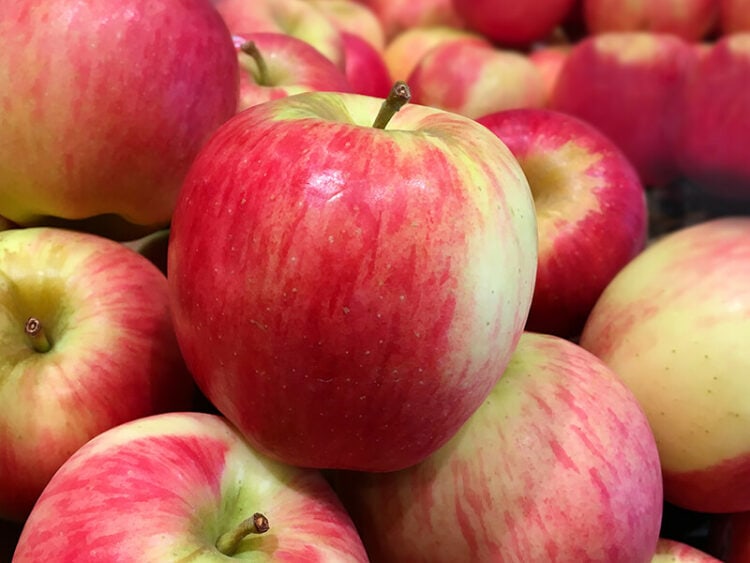 38 Sweet Apple Varieties to Try