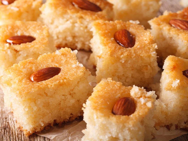 11+ Authentic Libyan Desserts to Explore