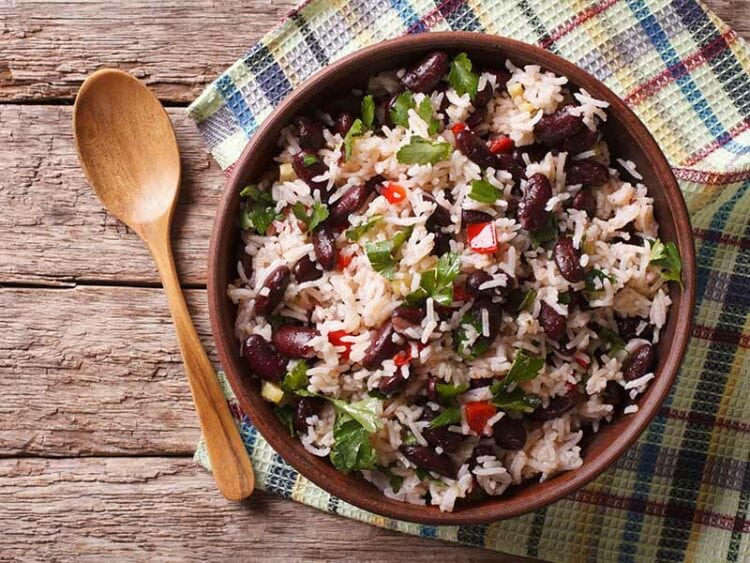 26 Most Popular Salvadoran Foods to Savor