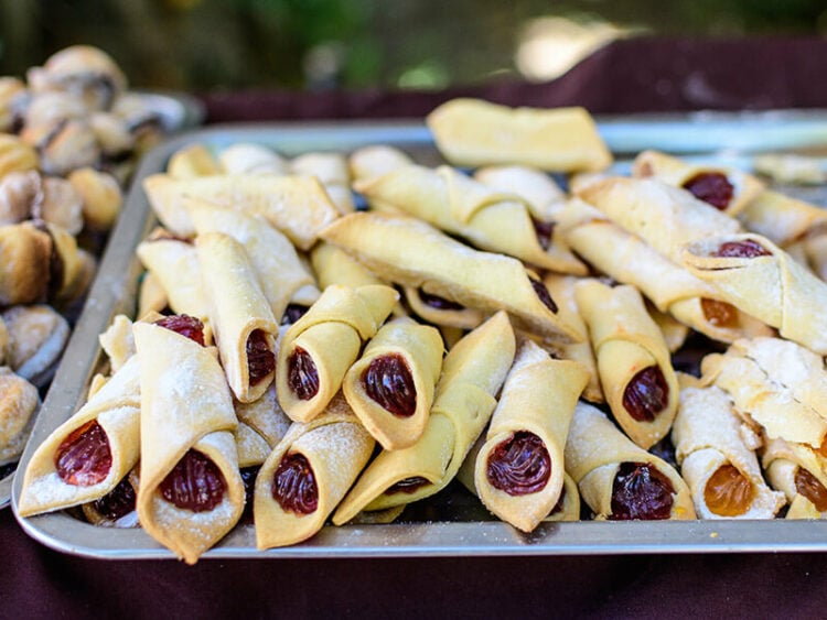 26 Traditional Romanian Desserts to Savor