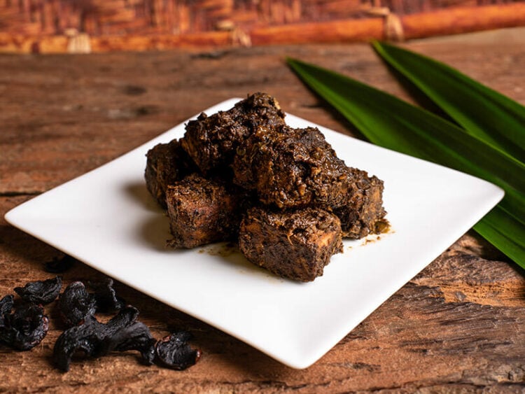 23 Irresistible Sri Lankan Foods to Relish