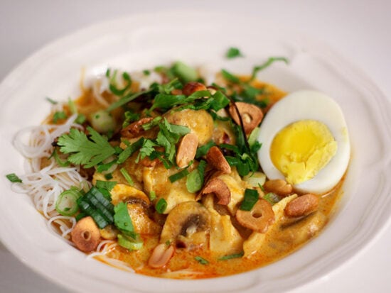21 Burmese Foods to Savor for an Authentic Experience