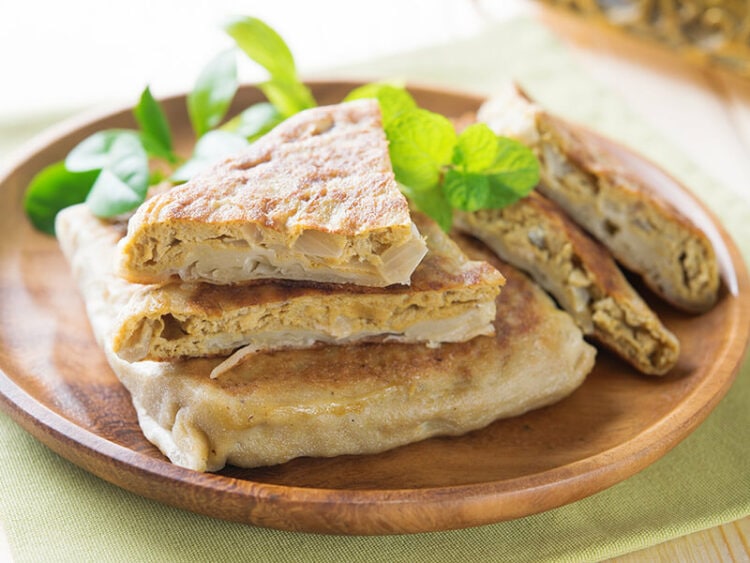 30 Delightful Saudi Arabian Foods to Experience