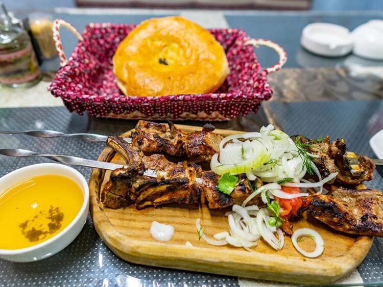 18 Traditional Tajik Foods to Savor