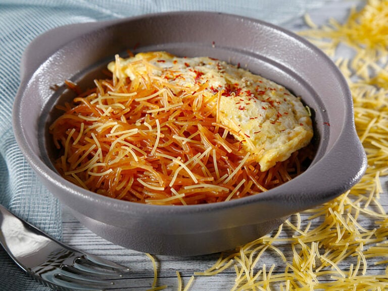 23 UAE Foods for an Authentic Culinary Journey