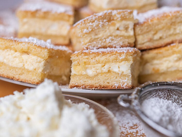 35 Luscious Hungarian Desserts for a Sweet Indulgence