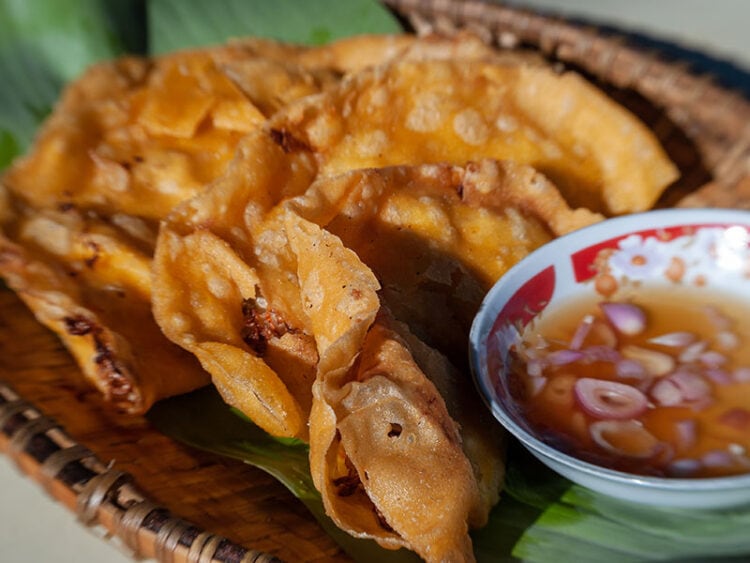 32 Filipino Street Foods to Enjoy for Authentic Experience