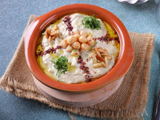 23 UAE Foods for an Authentic Culinary Journey