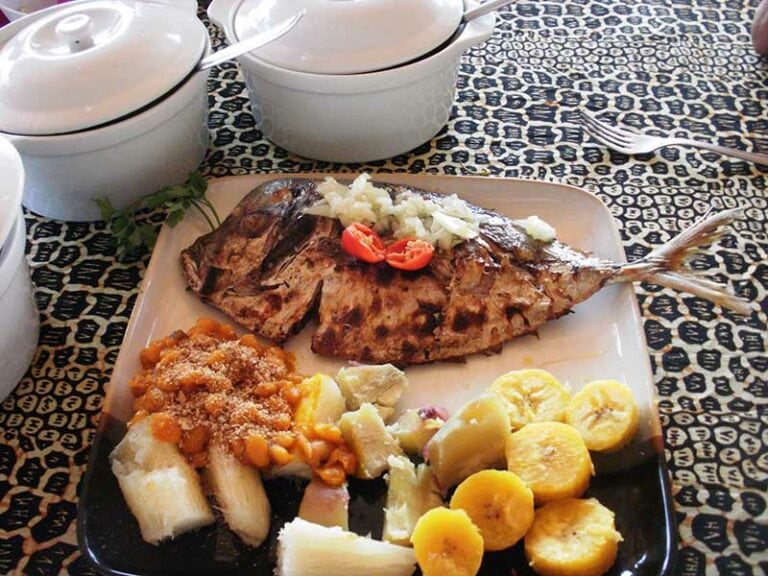 22 Most Popular Angolan Foods For Your Diet 2023