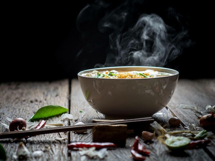 How to Keep Food Warm When Transporting: 16 Tips