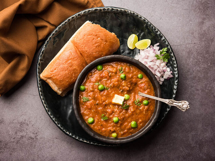 25 Maharashtrian Foods for an Authentic Eating Experience