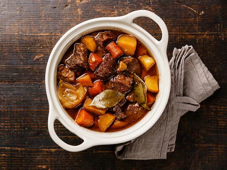 Chef's tools + cooking methods = foodies' divine experience