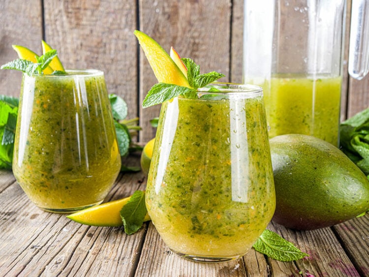 21 Popular Indian Drinks for a Refreshing