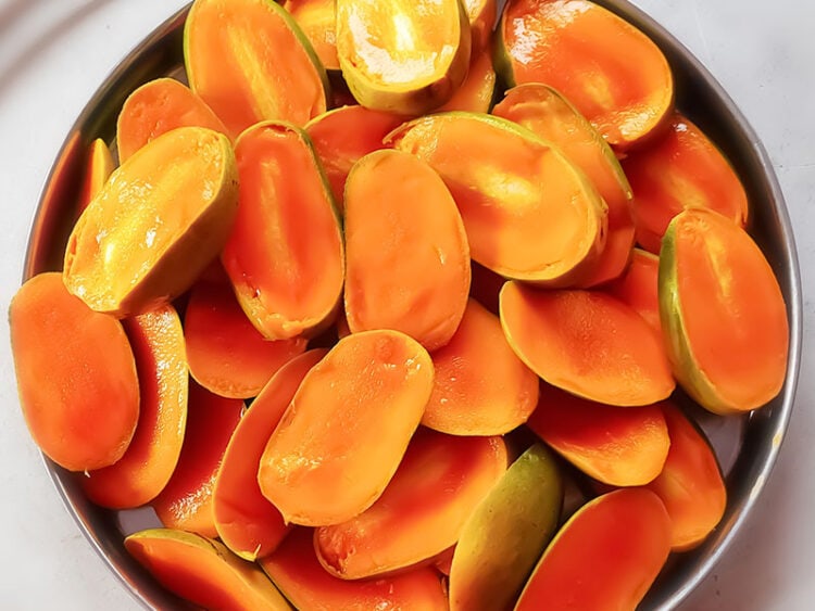 21+ Tasty Indian Fruits to Explore