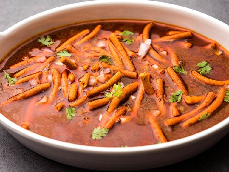 Culinary Journey to Gujarat: 33 Popular Foods to Try