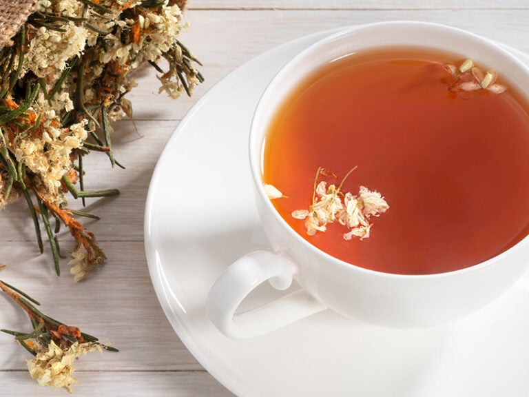 19 Essential Canadian Drinks for Your Beverage List