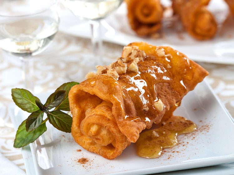 26+ Greek Christmas Foods and Desserts for Food Lovers