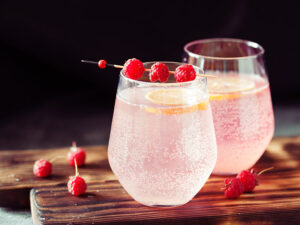 Pink Lemonade vs. Regular Lemonade: Differences