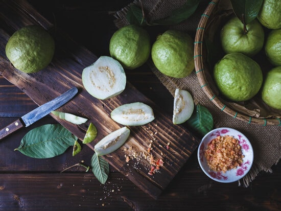 How to Tell If a Guava Is Ripe: Guide 2024