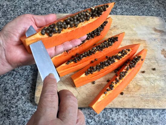 How to Cut and Eat a Papaya: Ultimate Guide