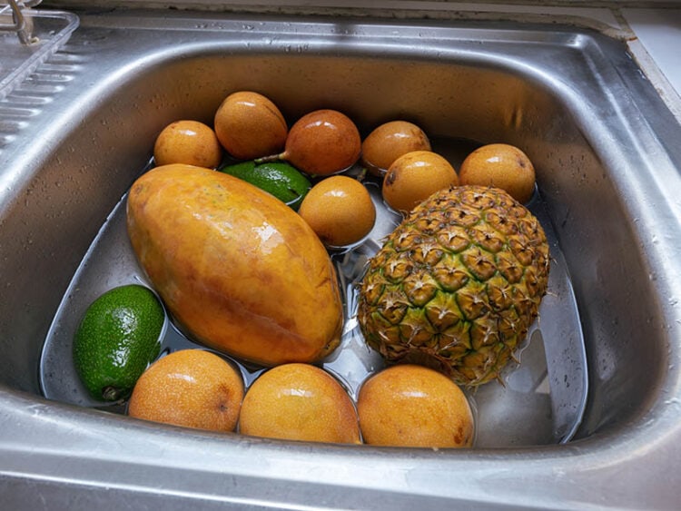How to Cut and Eat a Papaya: Ultimate Guide