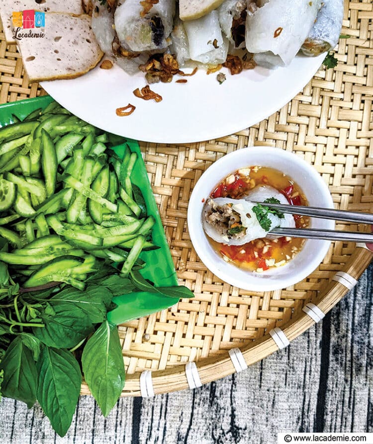 Steamed Rolled Cakes (Bánh Cuốn) Recipe: A Vietnamese Delicacy