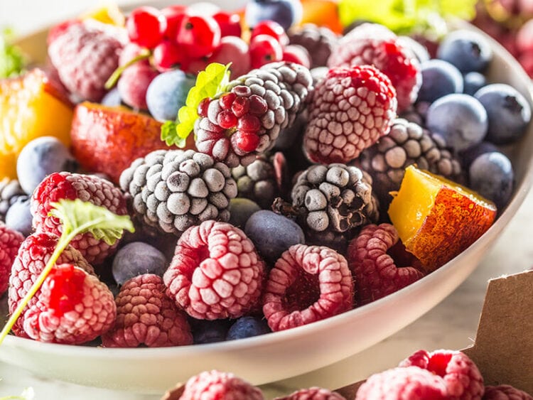 11 Frozen Fruits Perfect for Smoothies: Recipes Included