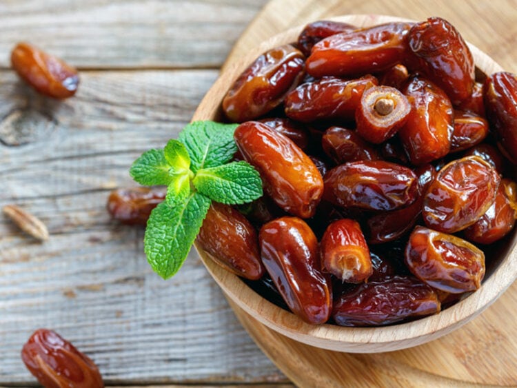 Dried vs. Fresh Dates: A Comprehensive Comparison