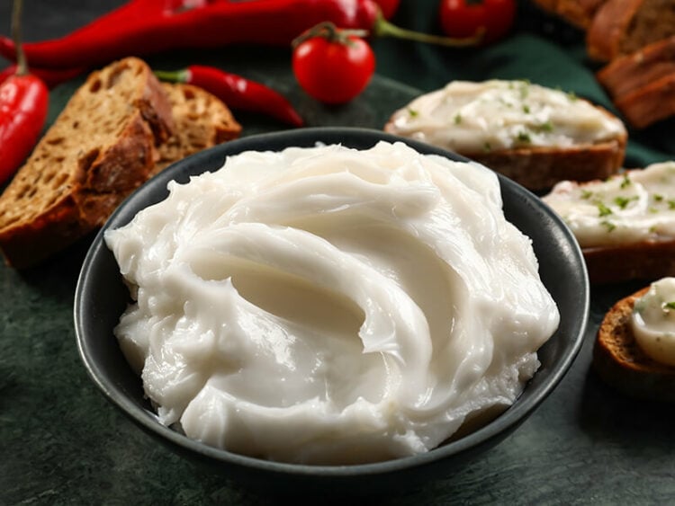 Lard Vs. Shortening - A Battle of Two Super Cooking Fats