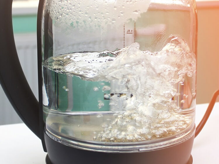 How Long It Takes to Boil Water: Timing Techniques