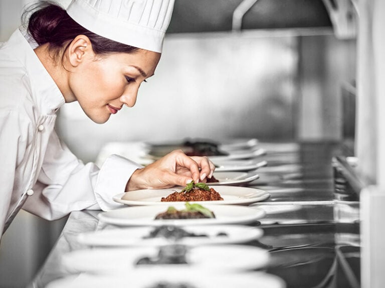 12 Different Types of Chefs - A Detailed Explanation