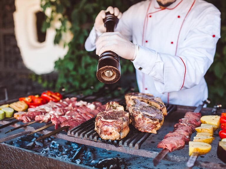 12 Different Types of Chefs - A Detailed Explanation