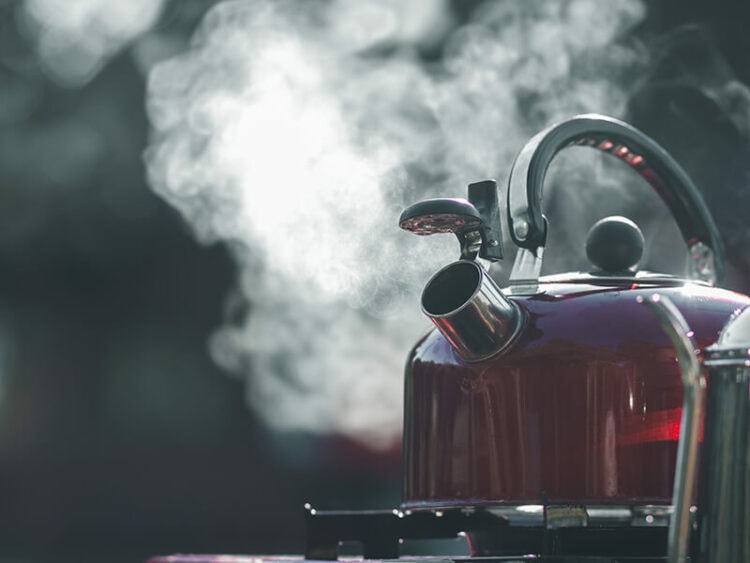 How Long It Takes to Boil Water: Timing Techniques