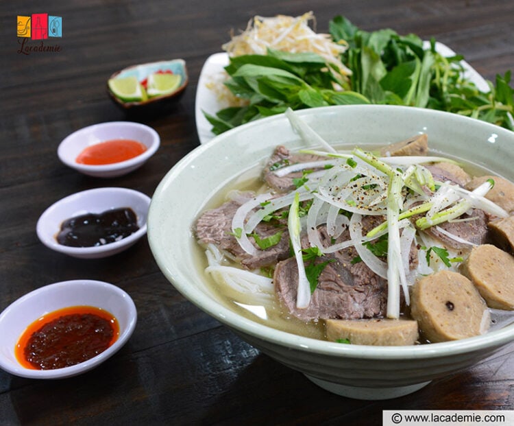 Garnish Your Phở with These Vietnamese Herbs