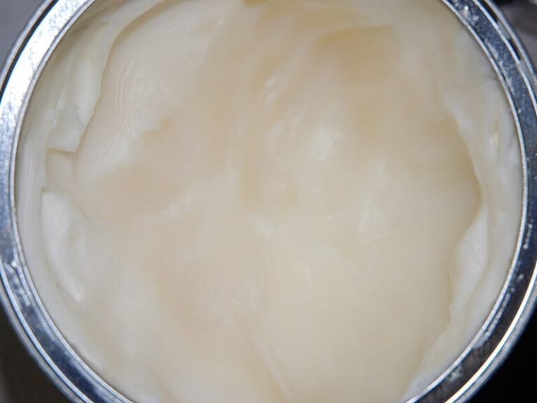 Lard Vs. Shortening - A Battle of Two Super Cooking Fats