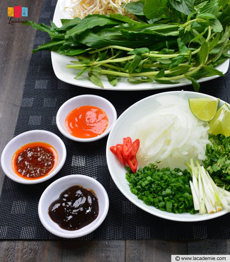 Garnish Your Phở with These Vietnamese Herbs