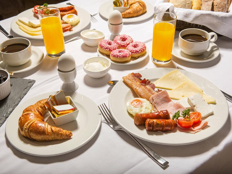 What Time Is Brunch? All Things About This Pleasant Meal