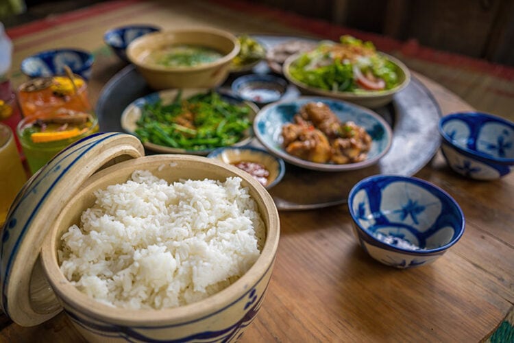 Traditional Vietnamese Family Meals: Ultimate Guide