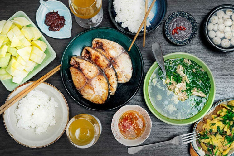Traditional Vietnamese Family Meals: Ultimate Guide