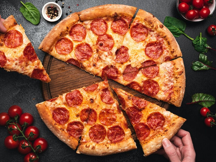 Can You Eat Cold Pizza? The Facts