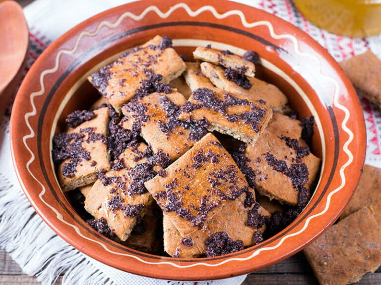 24 Must-Try Ukrainian Desserts for Sweet Lovers