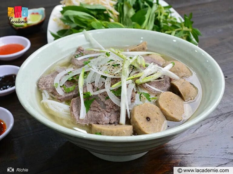 18 Delicious Types of Vietnamese Pho