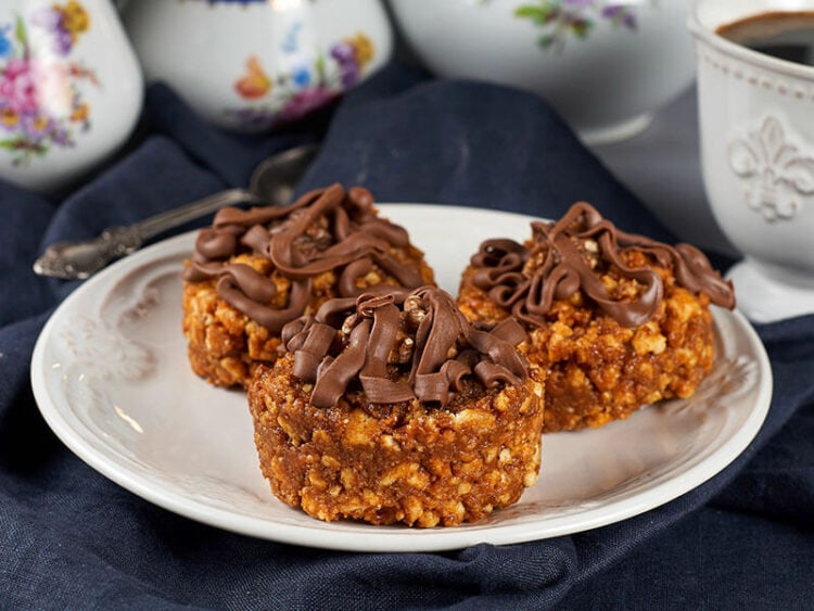 30 Easy Russian Desserts