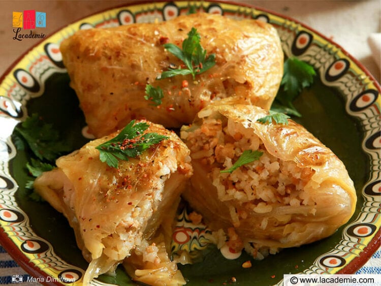 Sarmi Recipe (Bulgarian Stuffed Cabbage Leaves)